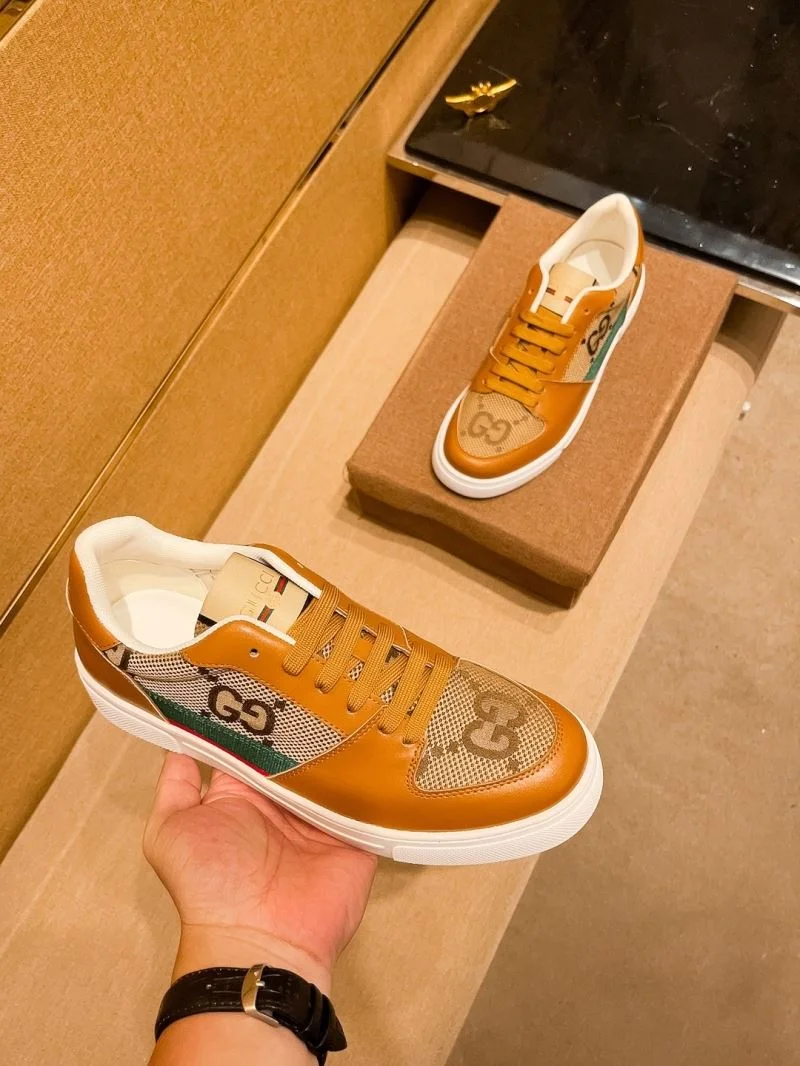 Bargain Gucci Low Shoes