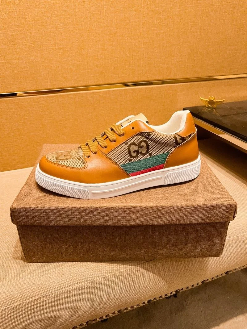 Bargain Gucci Low Shoes