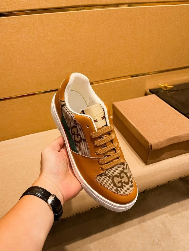 Bargain Gucci Low Shoes