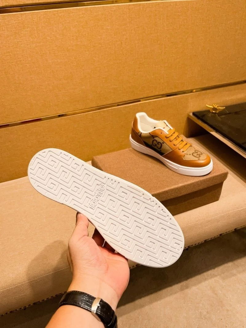 Bargain Gucci Low Shoes