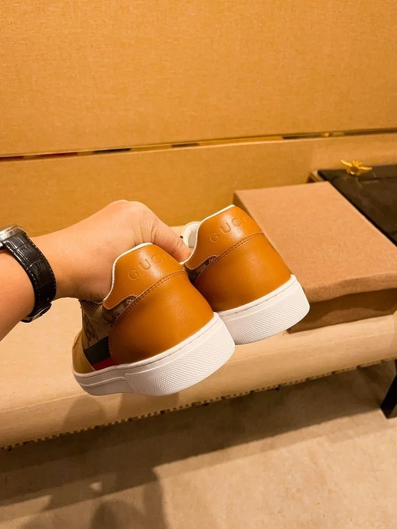 Bargain Gucci Low Shoes