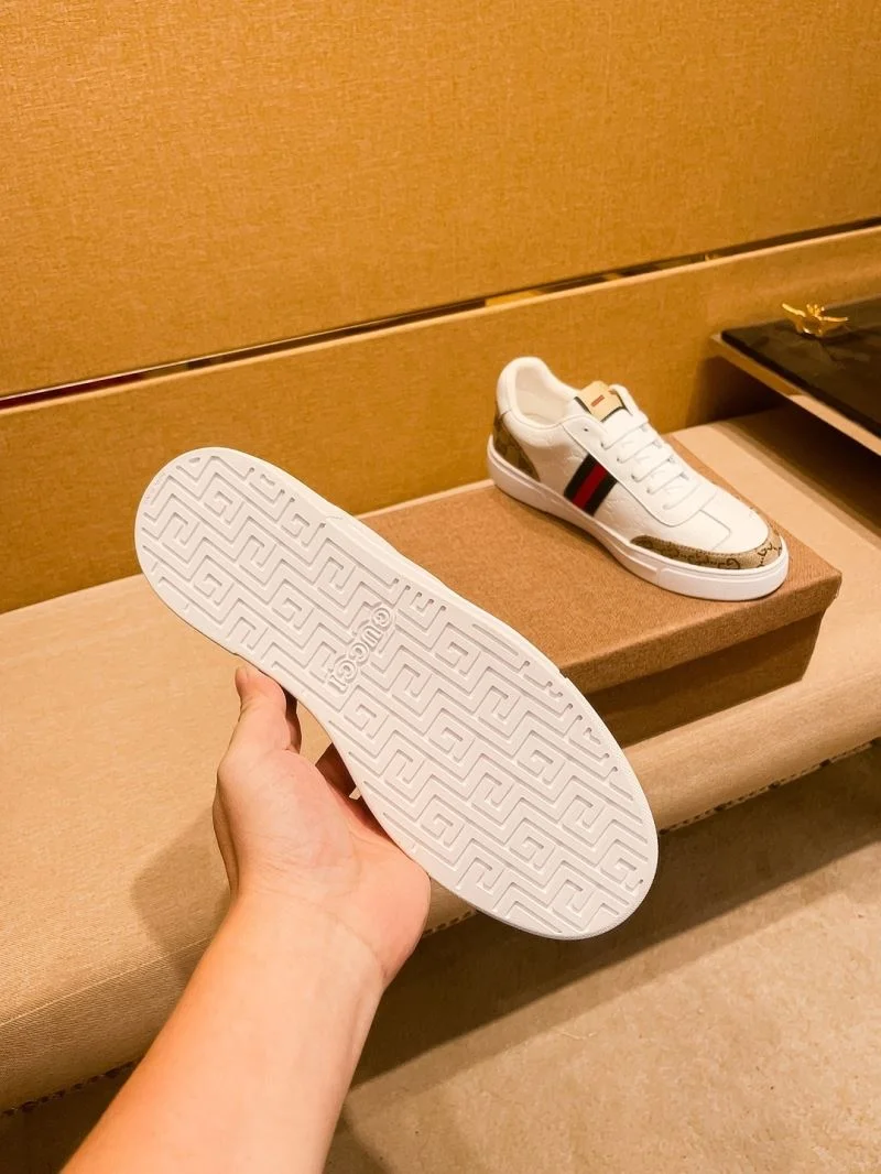 Low-cost Gucci Low Shoes