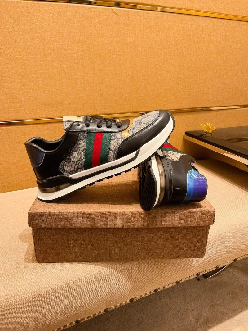 Top mirror Gucci Low Shoes