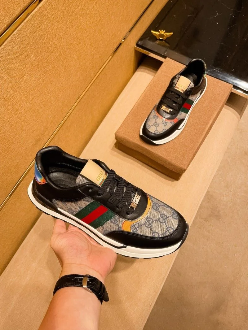 Top mirror Gucci Low Shoes