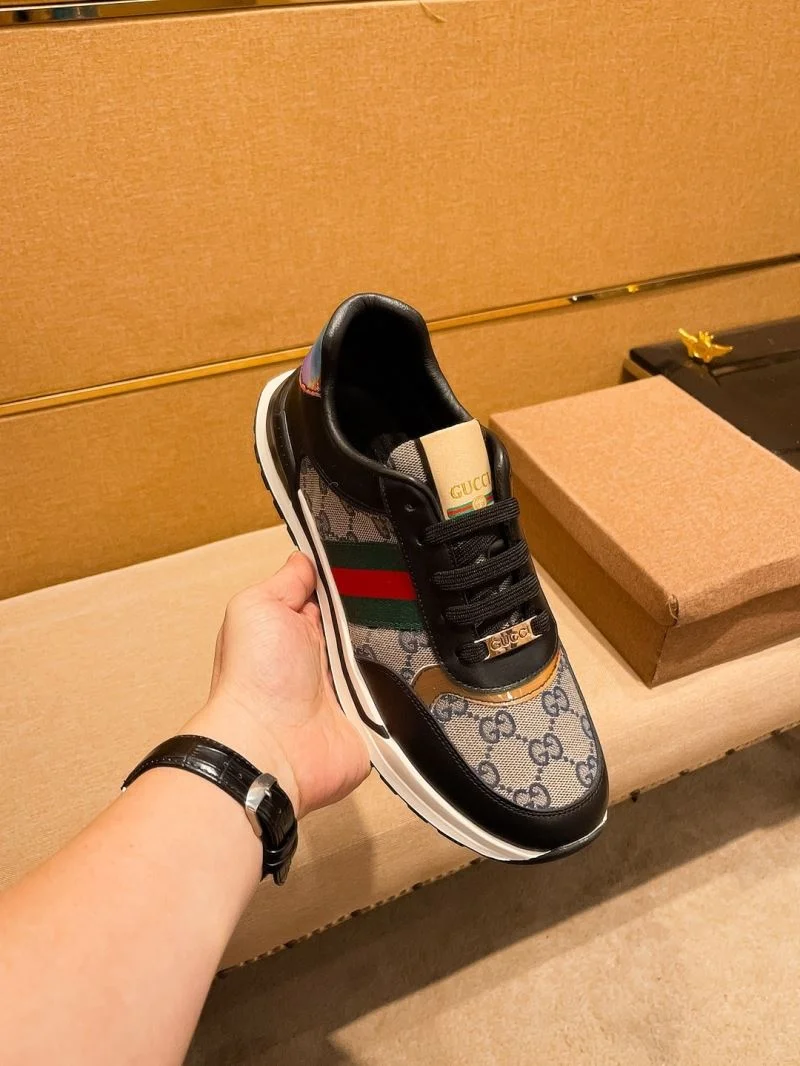 Top mirror Gucci Low Shoes