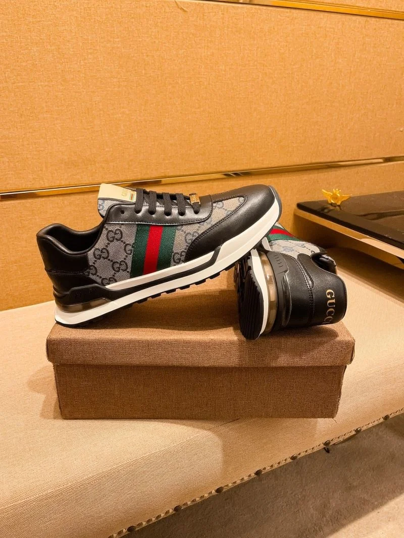Bargain Gucci Low Shoes