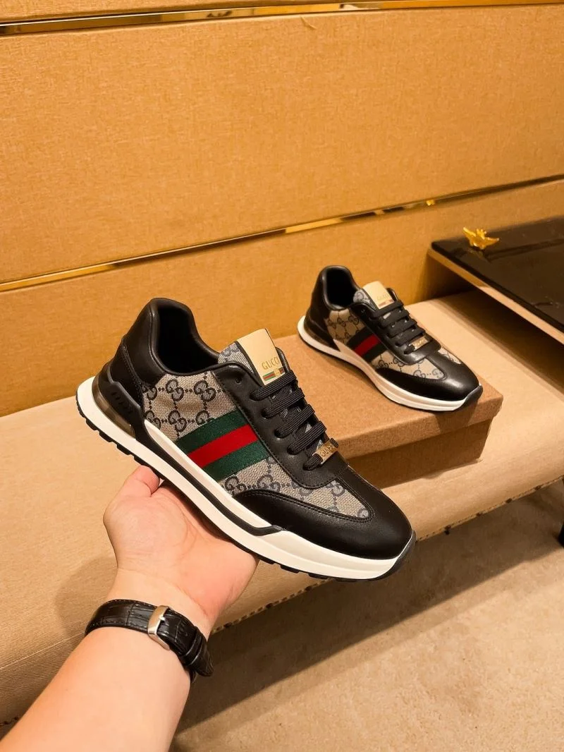 Bargain Gucci Low Shoes