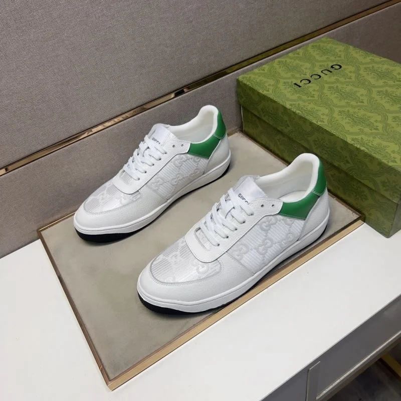 Bargain Gucci Low Shoes