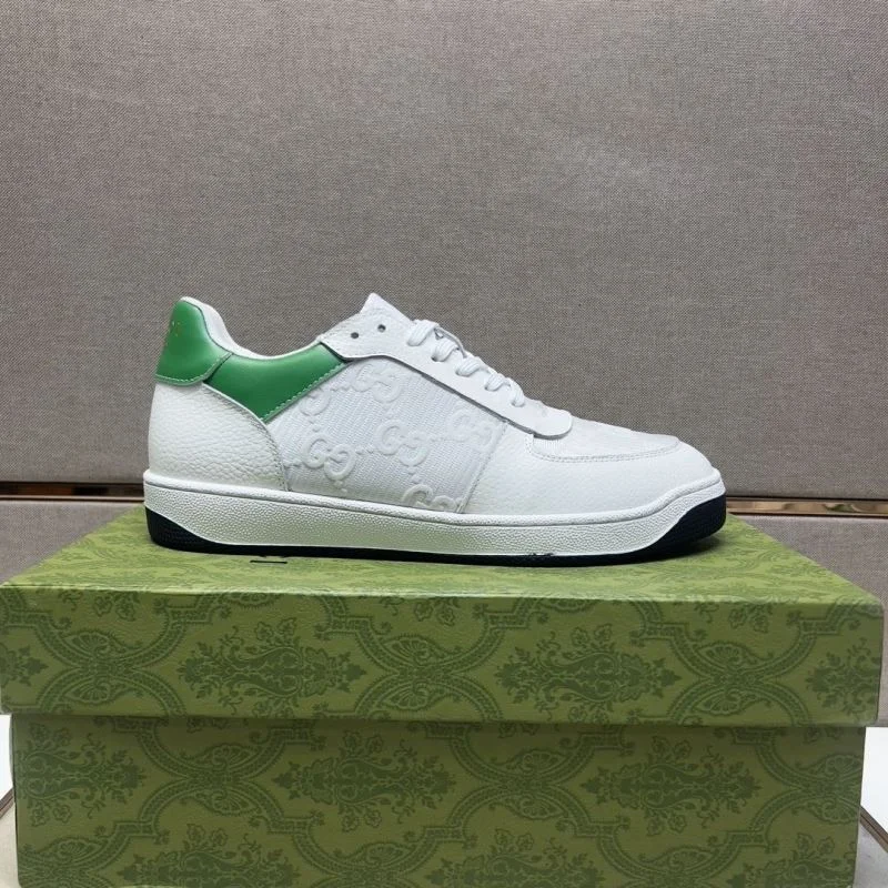 Bargain Gucci Low Shoes