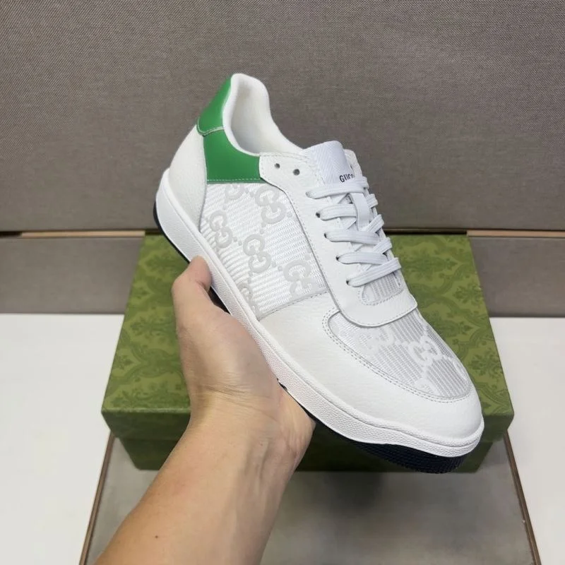Bargain Gucci Low Shoes