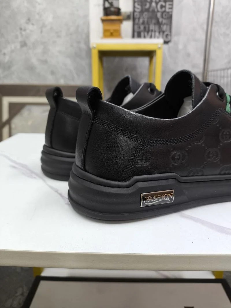 Exact replica Gucci Low Shoes