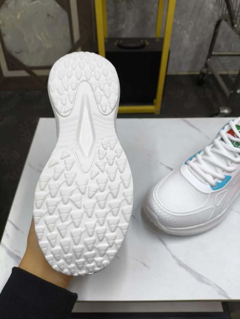 Value-priced Gucci Low Shoes