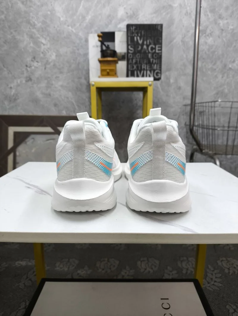 Value-priced Gucci Low Shoes