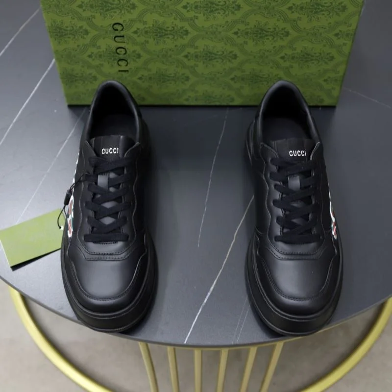 Gucci Low Shoes