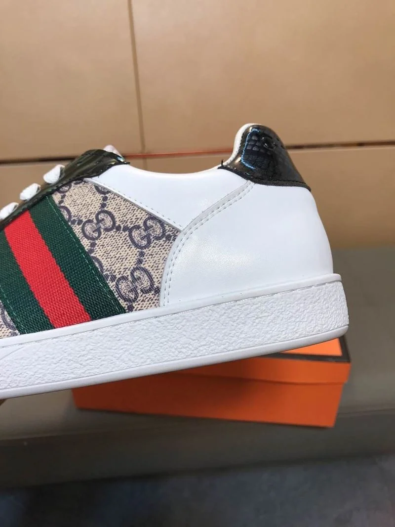 Bargain Gucci Low Shoes
