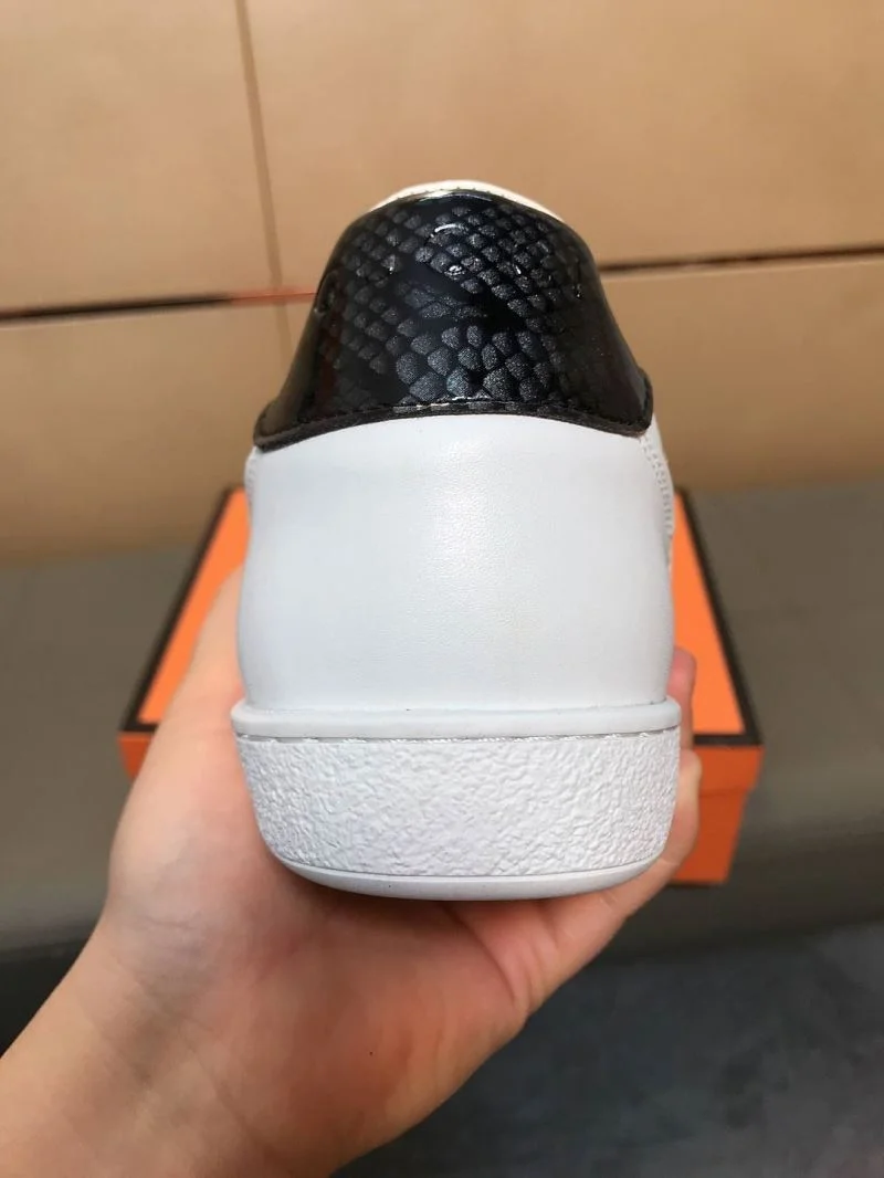 Bargain Gucci Low Shoes