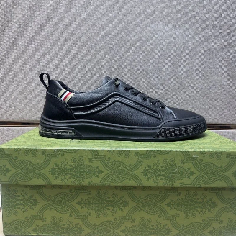 Top match Gucci Low Shoes