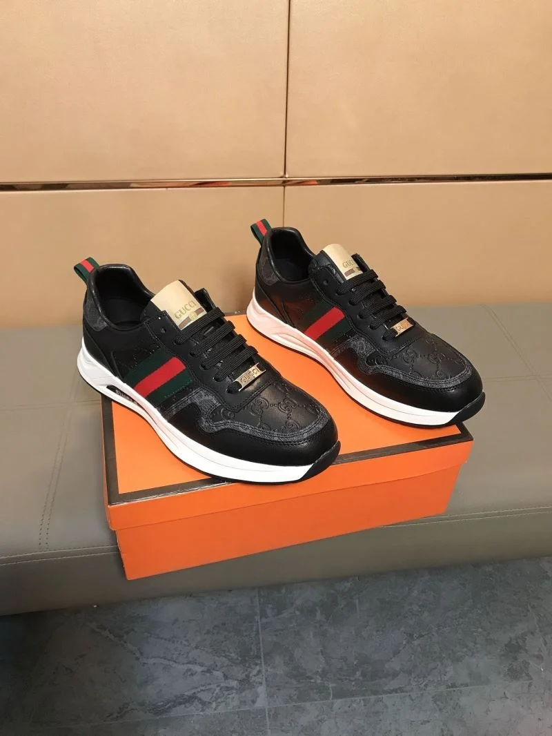Value-priced Gucci Low Shoes