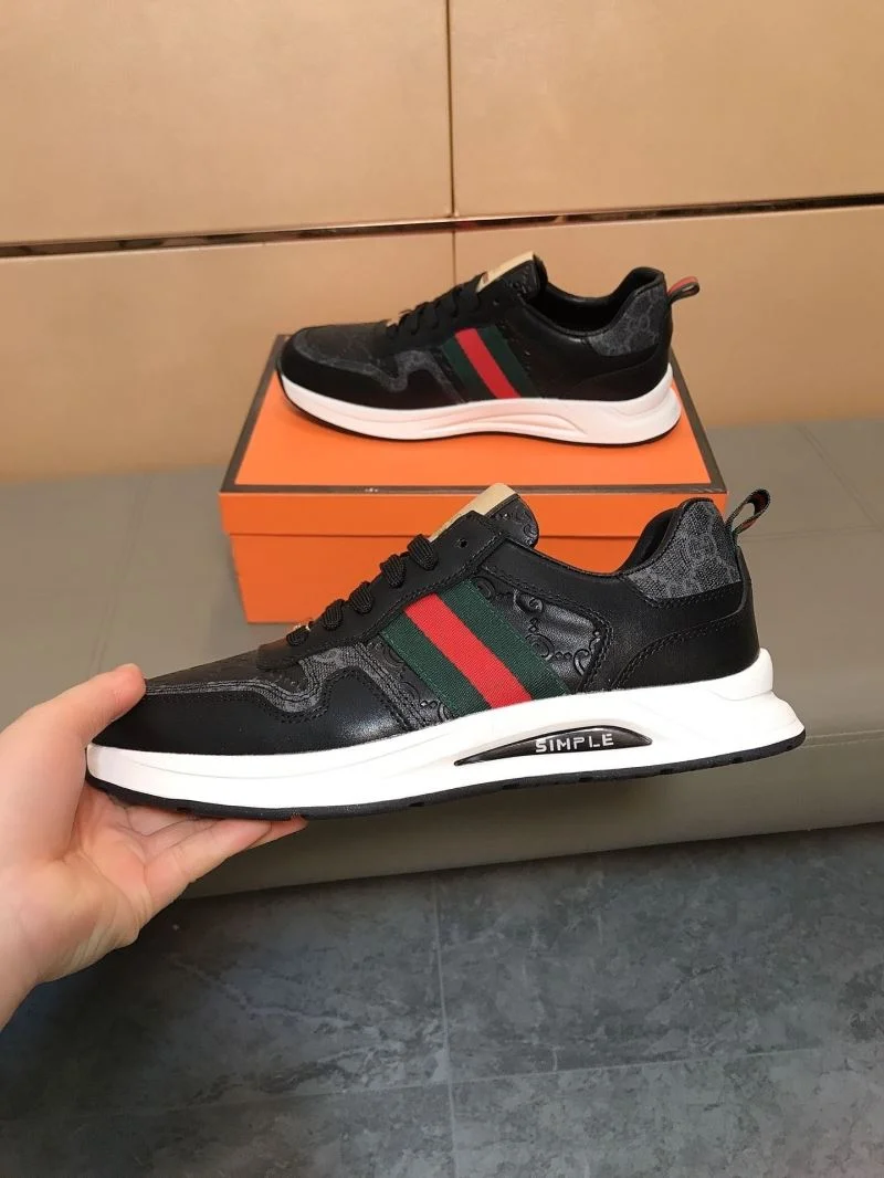 Value-priced Gucci Low Shoes
