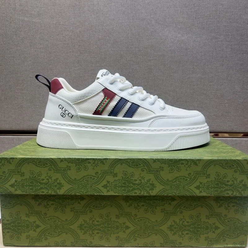 Value-priced Gucci Low Shoes