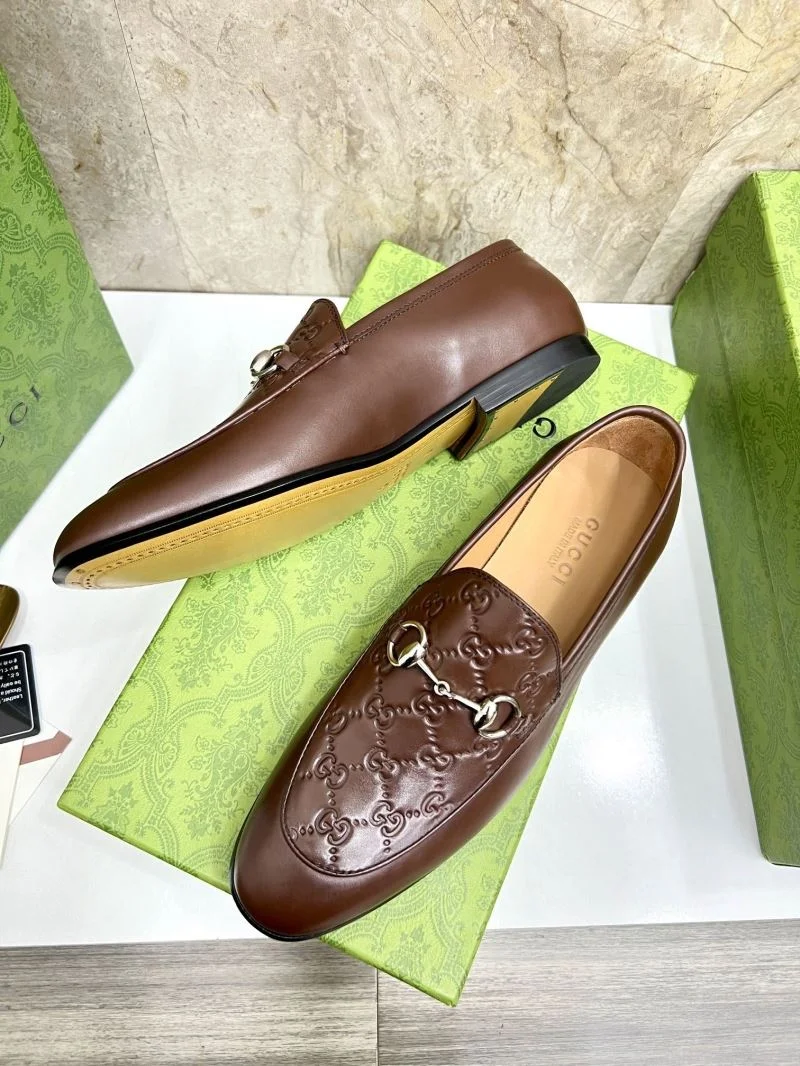 Top match Gucci Low Shoes
