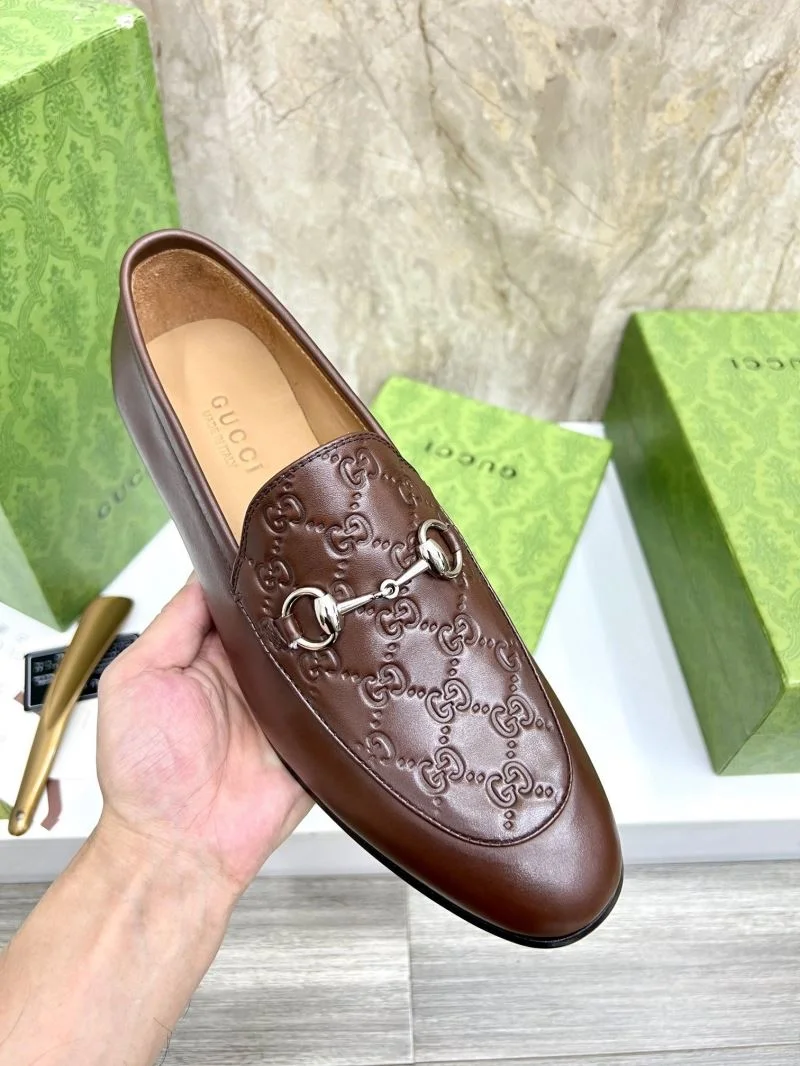 Top match Gucci Low Shoes