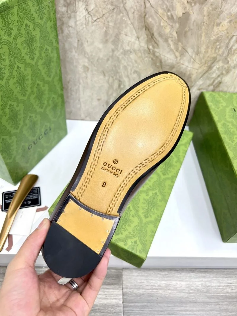 Top match Gucci Low Shoes