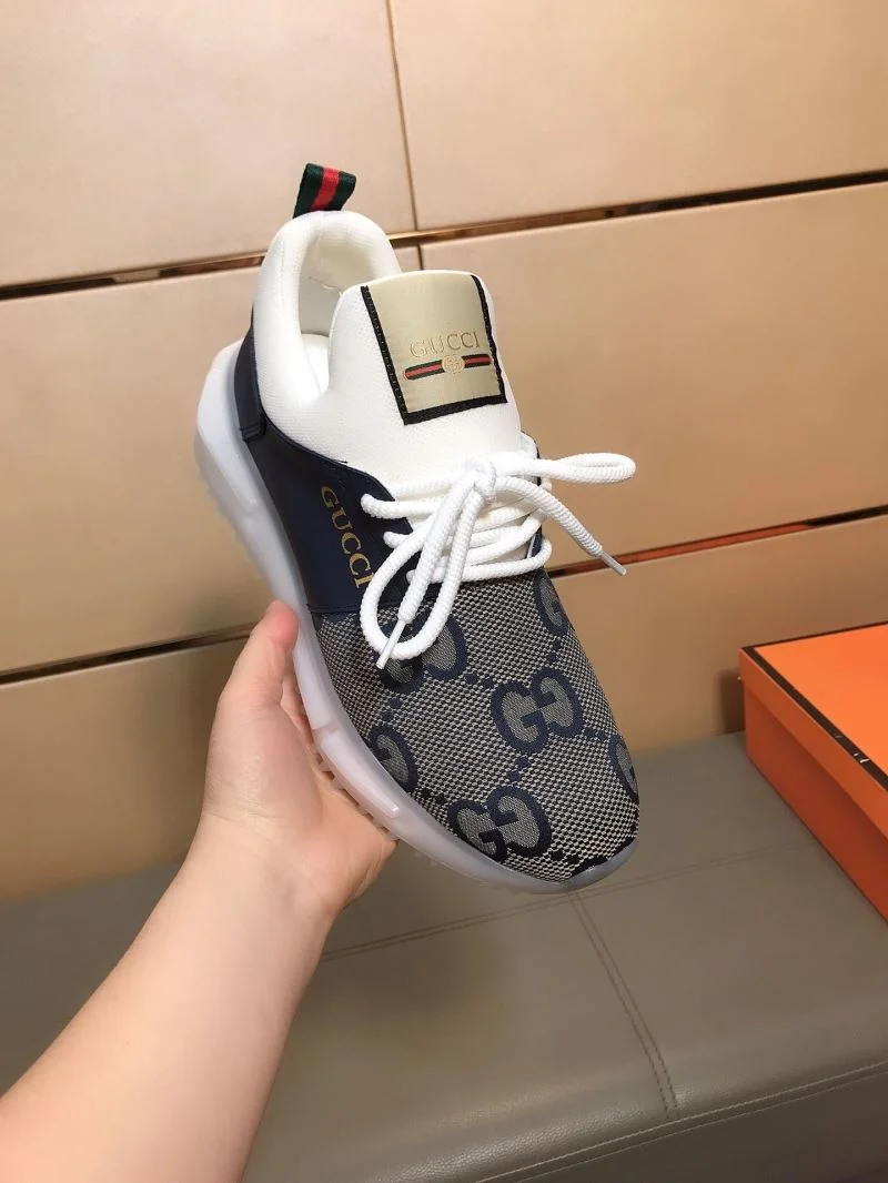 Bargain Gucci Low Shoes