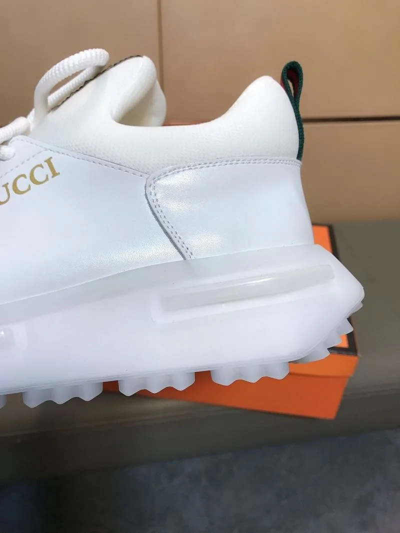 Top mirror Gucci Low Shoes