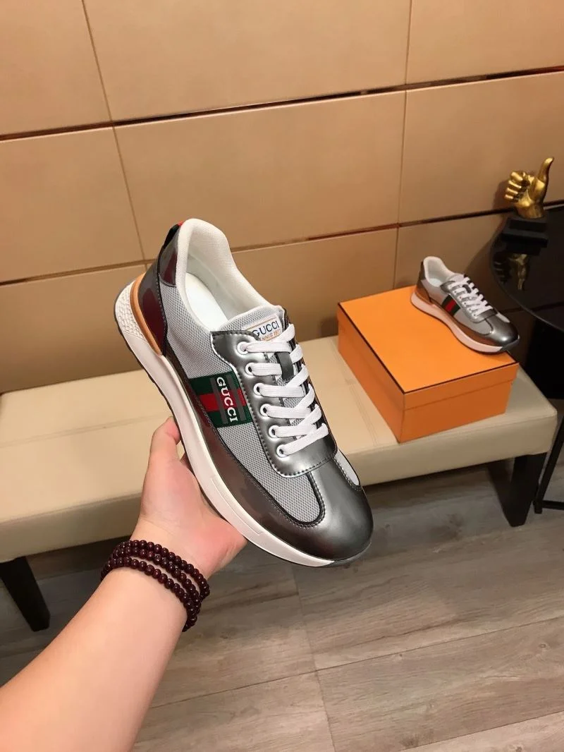 Top mirror Gucci Low Shoes
