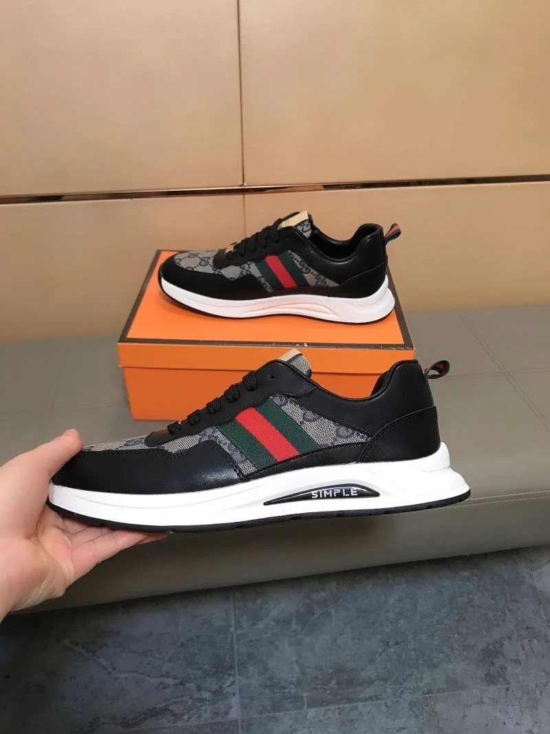 Top mirror Gucci Low Shoes