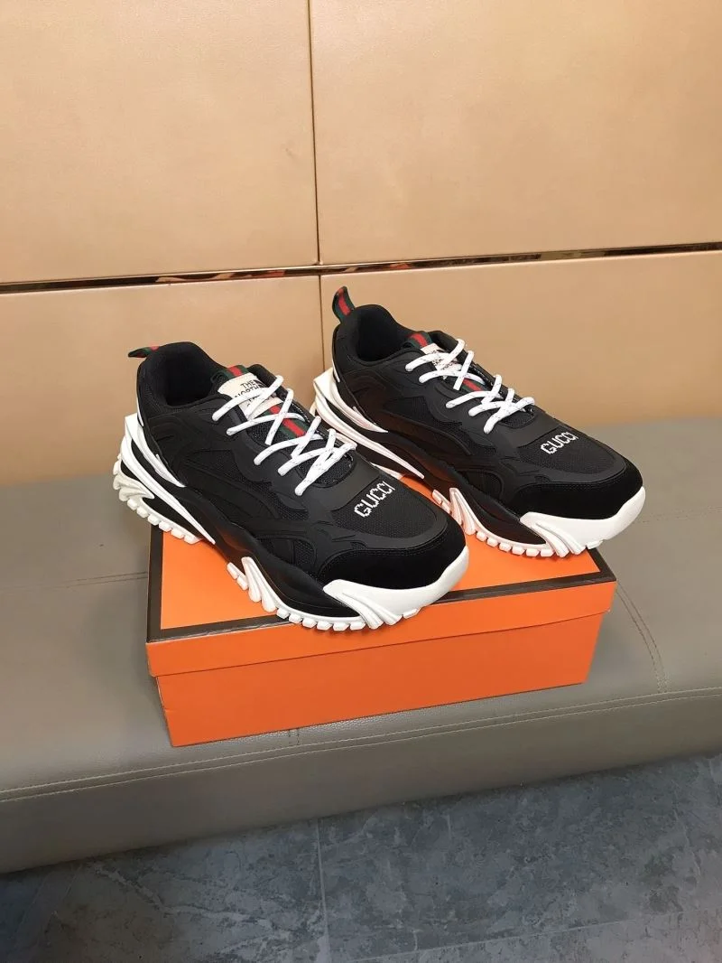 Bargain Gucci Low Shoes