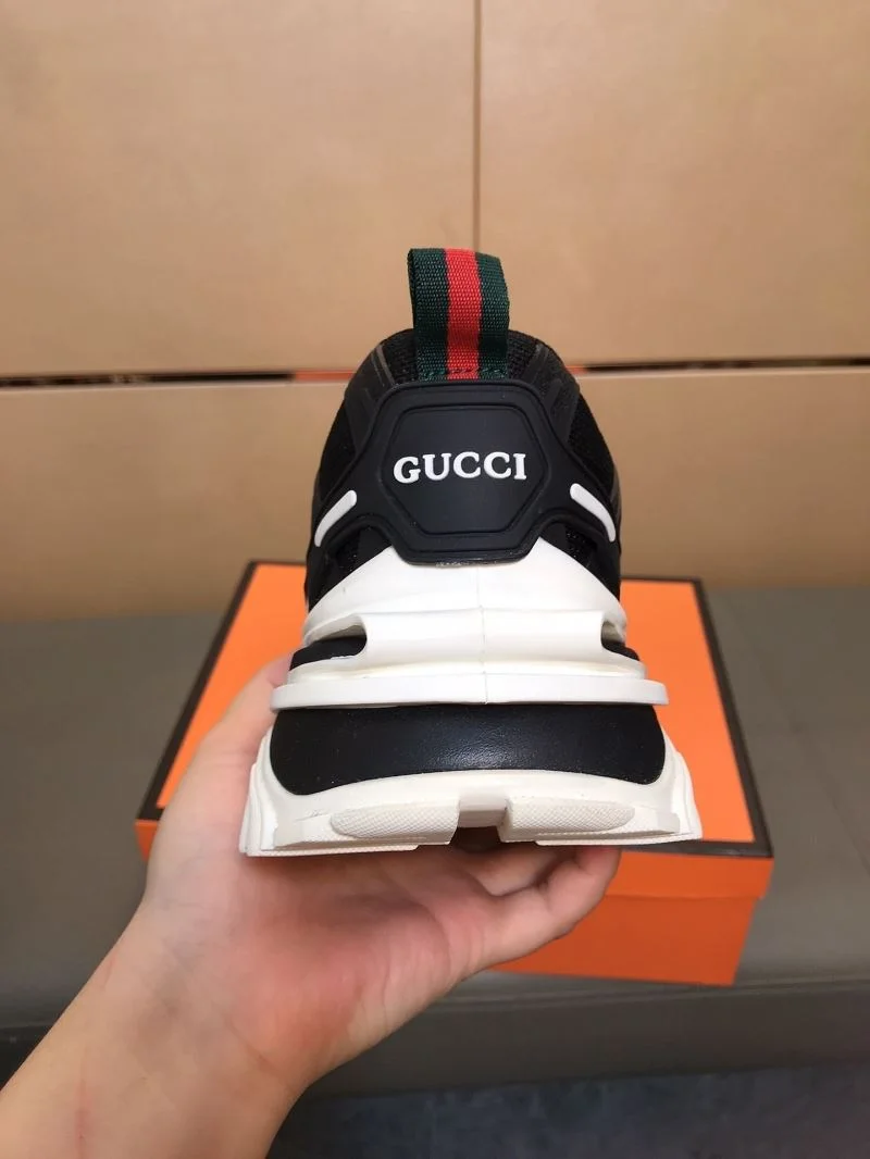 Bargain Gucci Low Shoes
