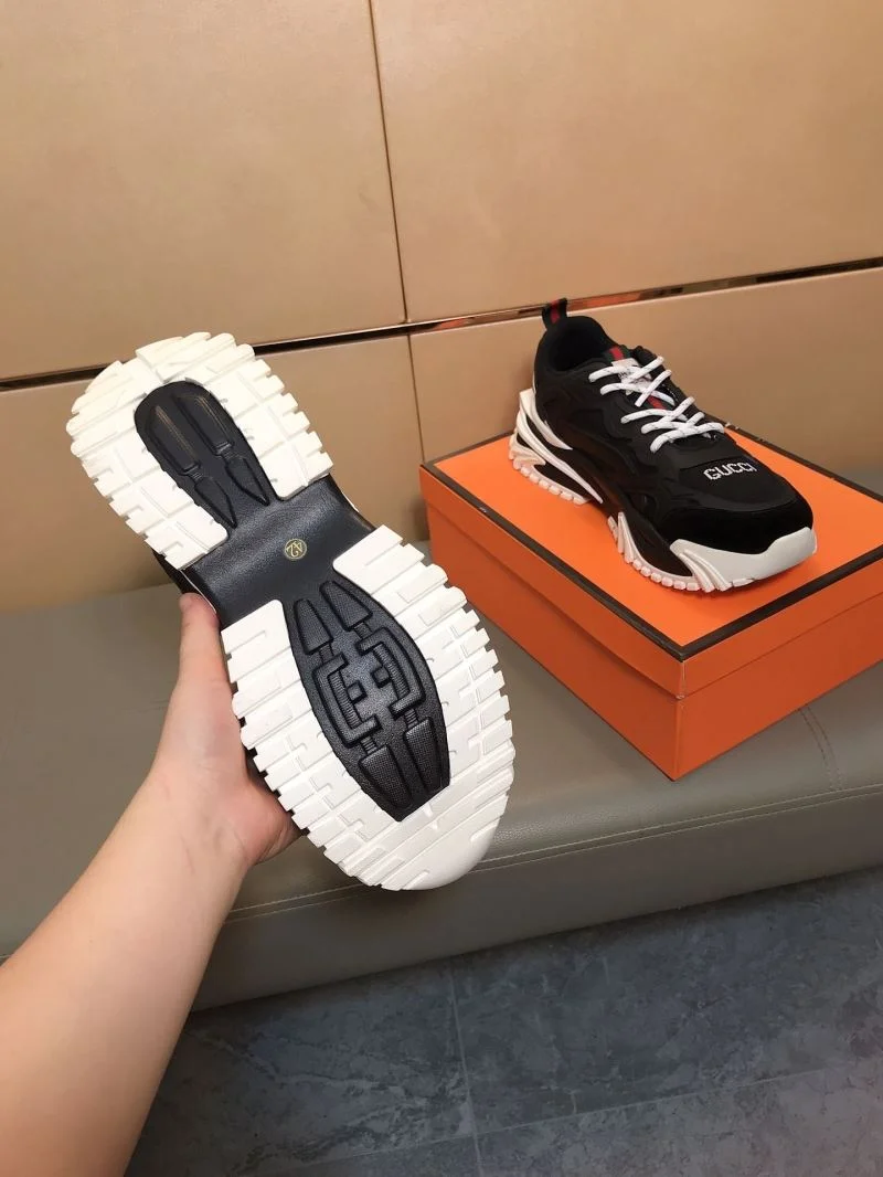 Bargain Gucci Low Shoes