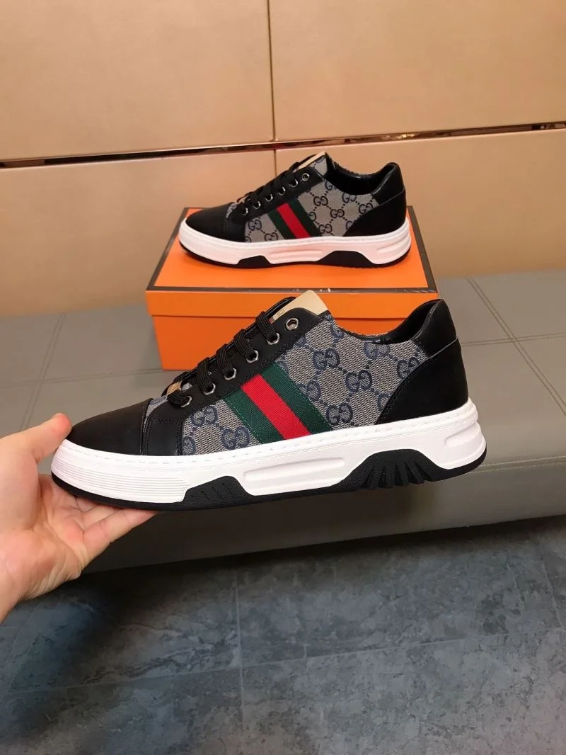 Bargain Gucci Low Shoes