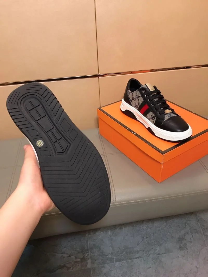 Bargain Gucci Low Shoes