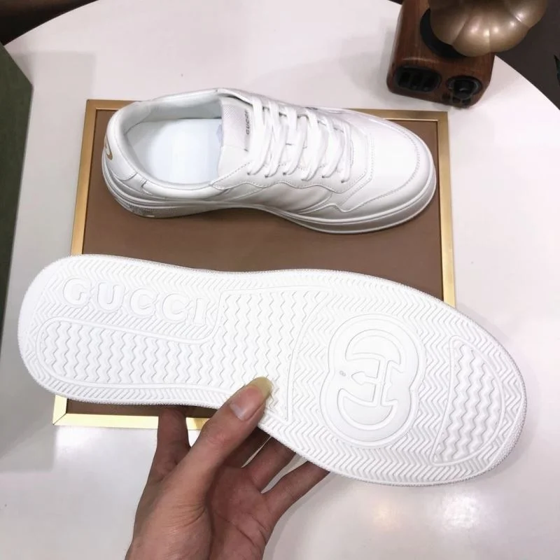 Top mirror Gucci Low Shoes