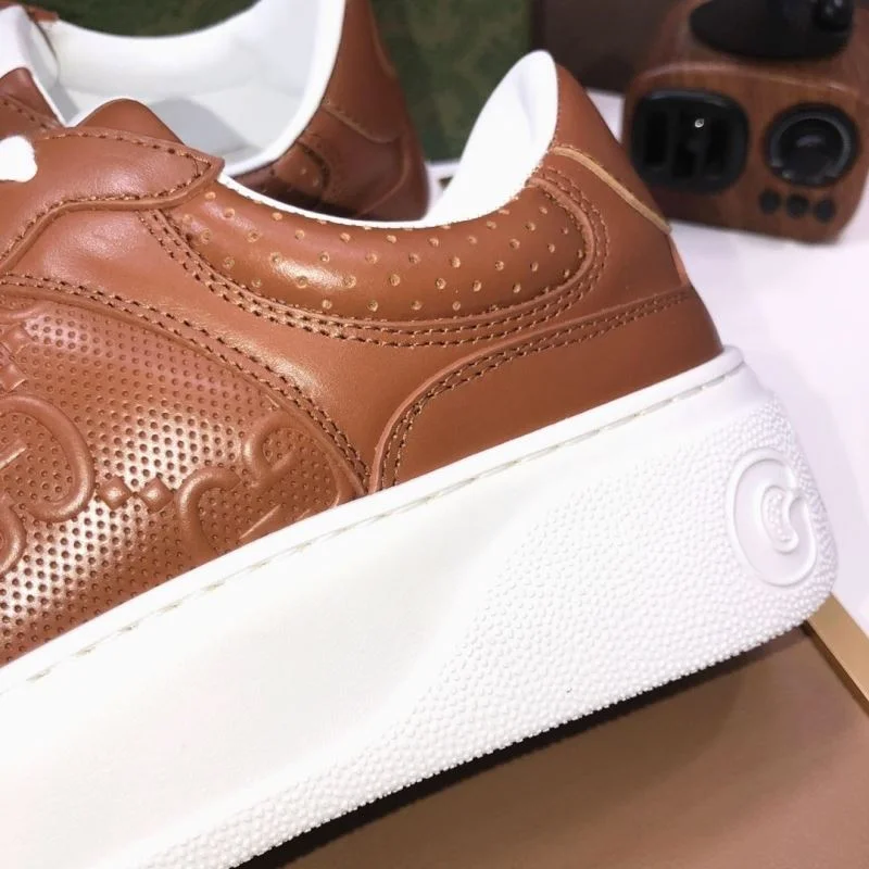 Top match Gucci Low Shoes