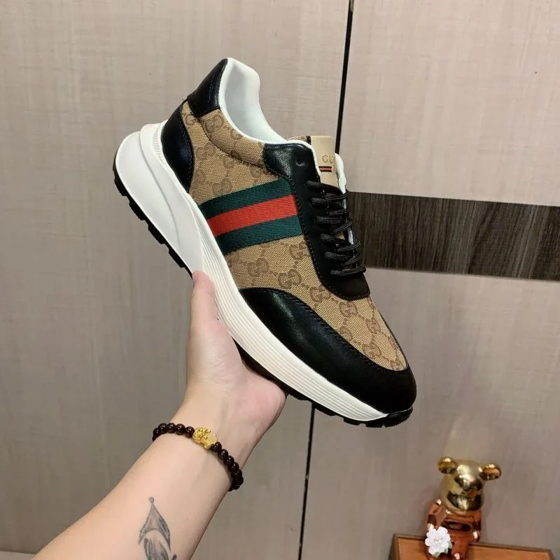 Bargain Gucci Low Shoes