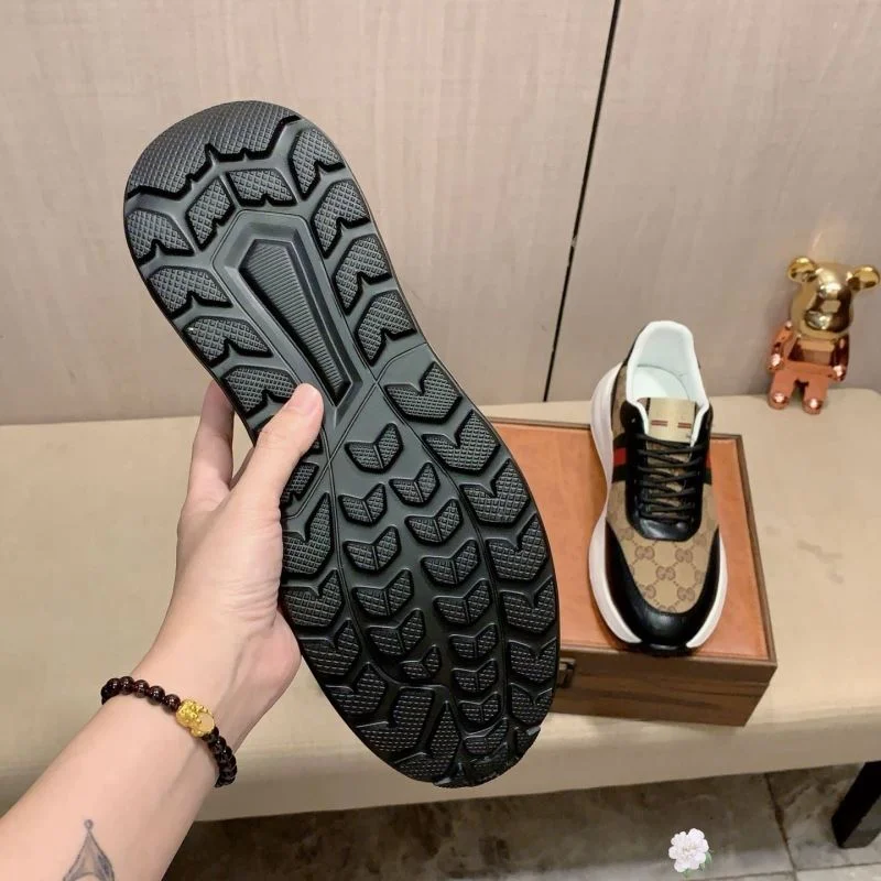 Bargain Gucci Low Shoes