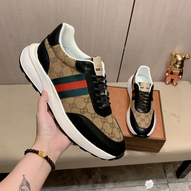 Bargain Gucci Low Shoes