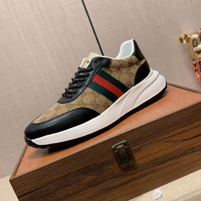 Bargain Gucci Low Shoes