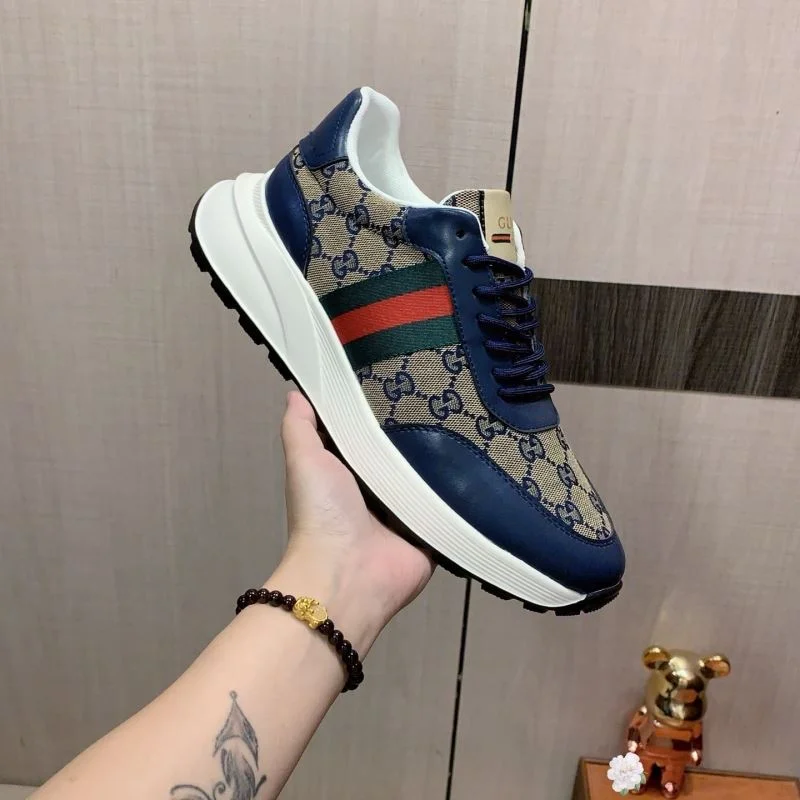Bargain Gucci Low Shoes