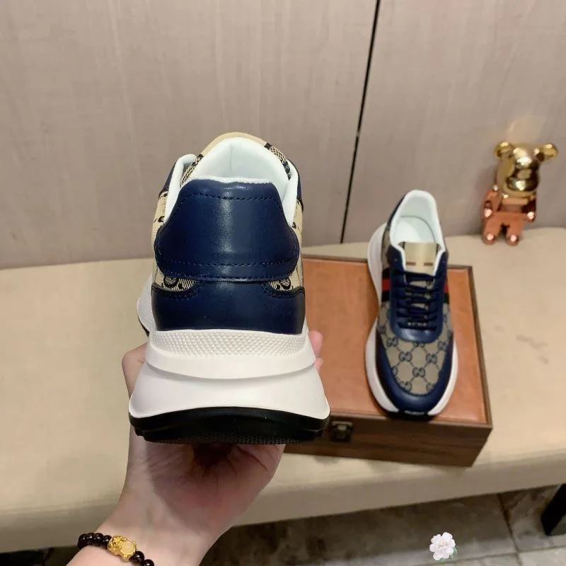 Bargain Gucci Low Shoes