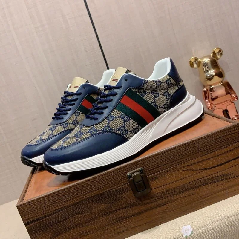 Bargain Gucci Low Shoes
