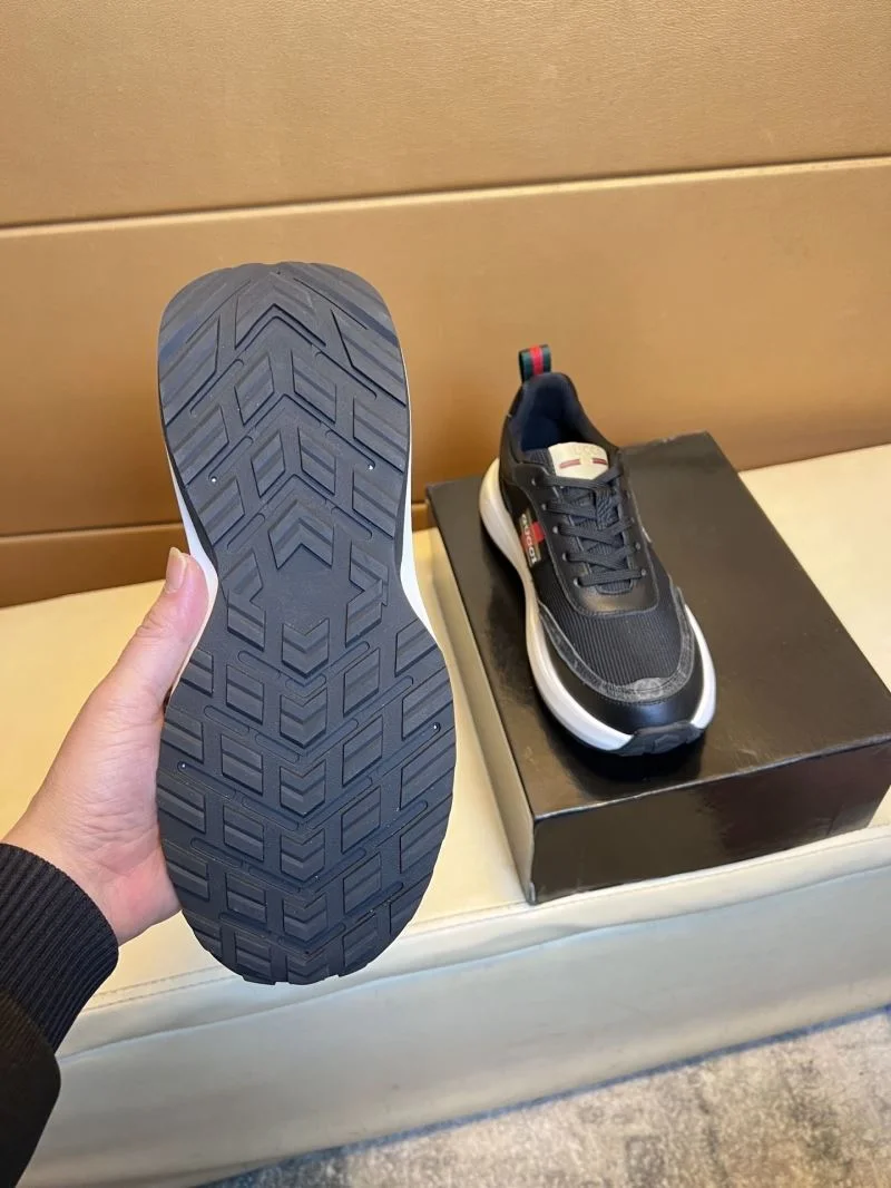 Precise copy Gucci Low Shoes