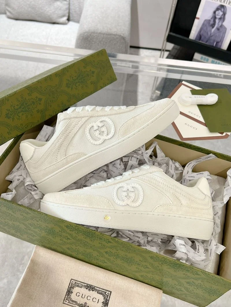 Reasonably priced Gucci Low Shoes