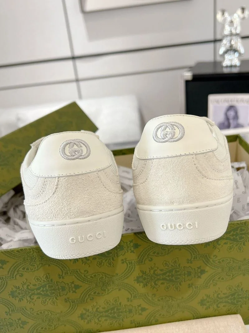 Reasonably priced Gucci Low Shoes