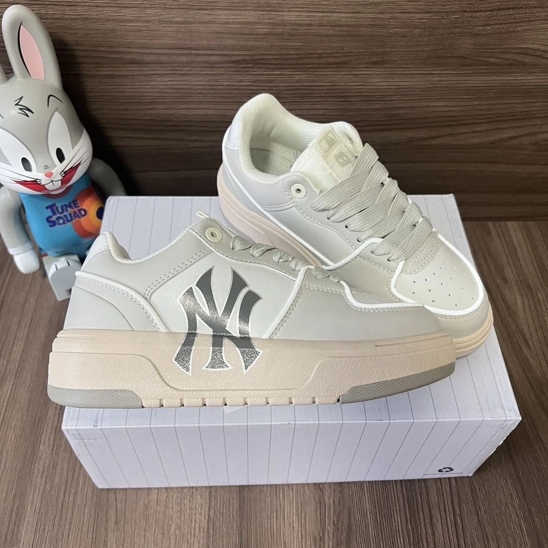 Brand-original Gucci Low Shoes