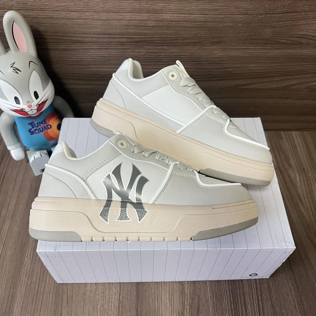 Brand-original Gucci Low Shoes